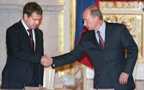 Compleanno Putin, il presidente russo compie 73 anni. FOTO e STORIA ...