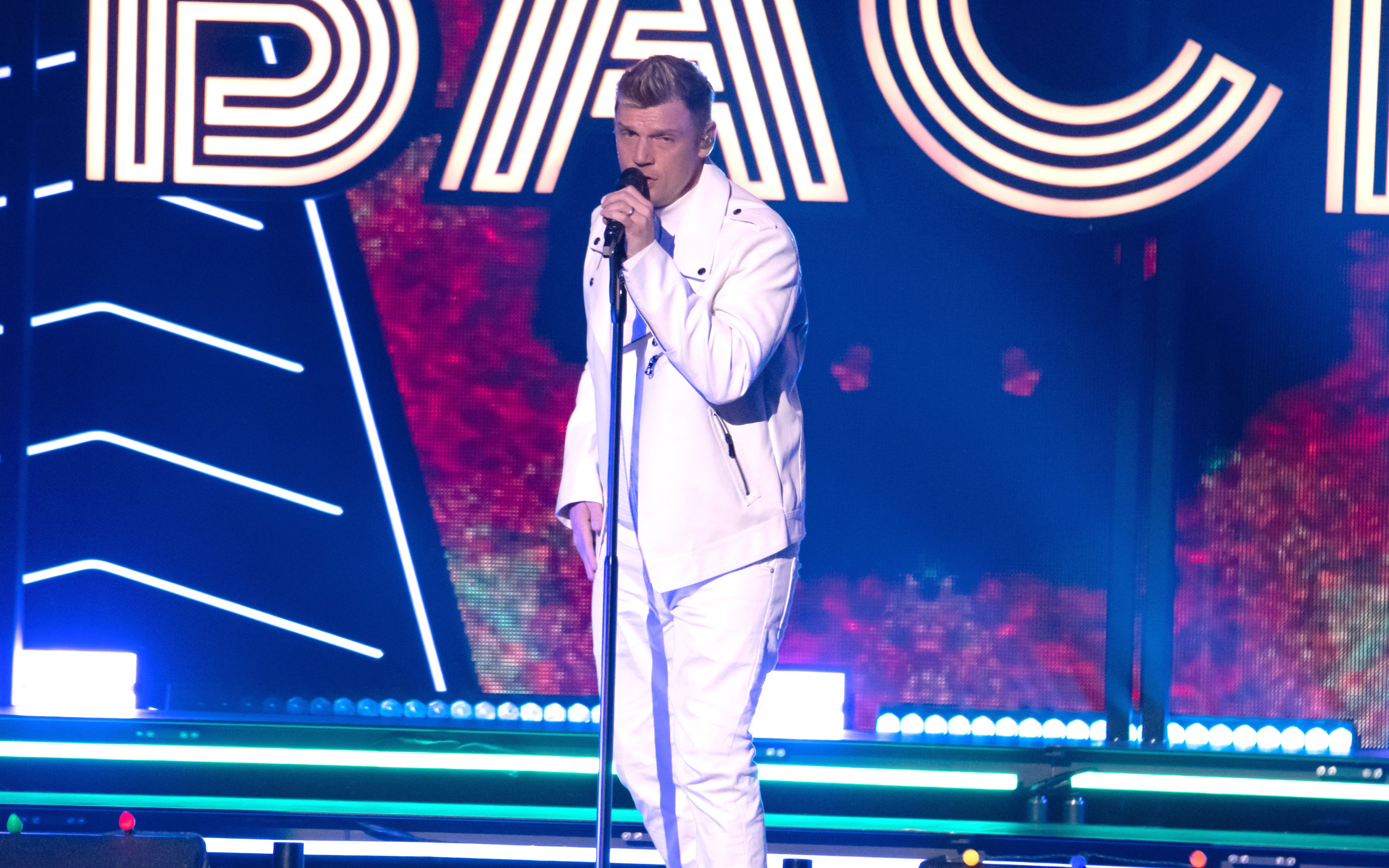 Nick Carter compie 45 anni, la sua storia dai Backstreet Boys alla carriera solista. FOTO | Sky TG24