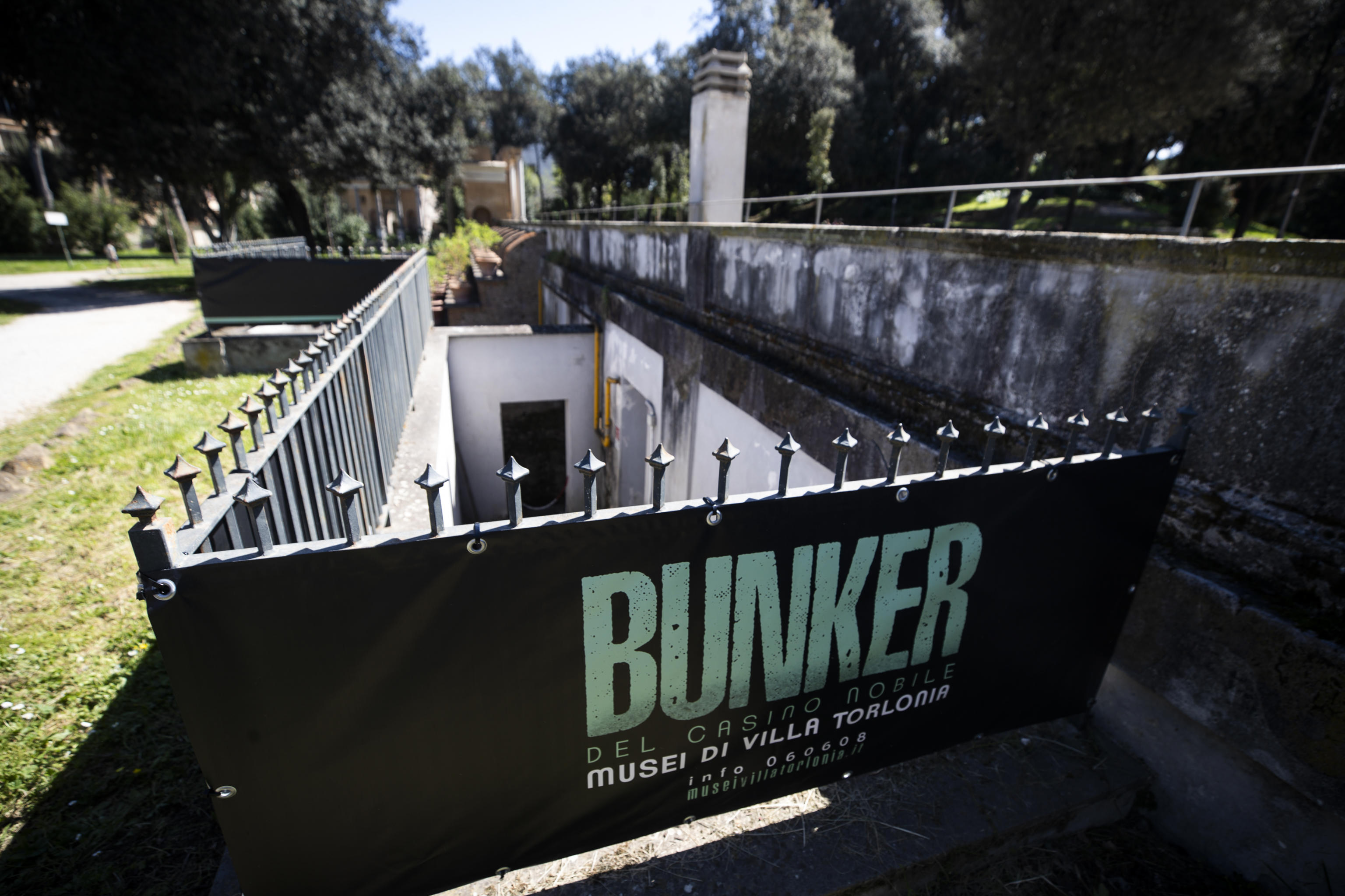 Roma, tornano le visite al Bunker di Mussolini a Villa Torlonia. FOTO ...