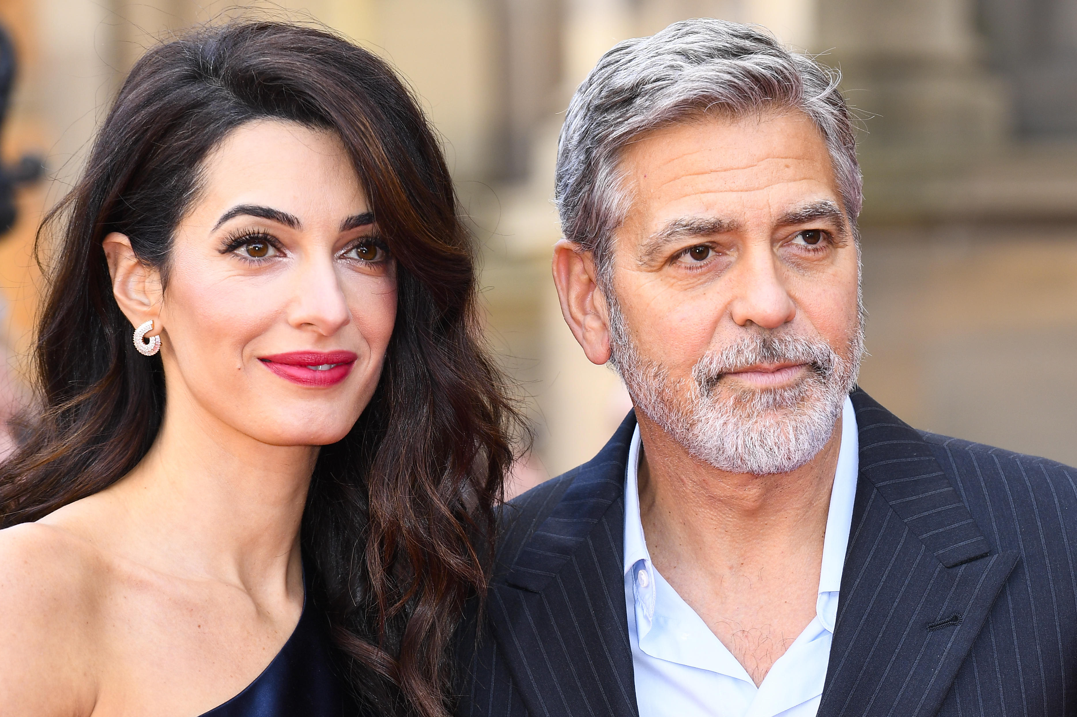 Nuovo look per George Clooney, tinta di capelli castana per esigenze di ...