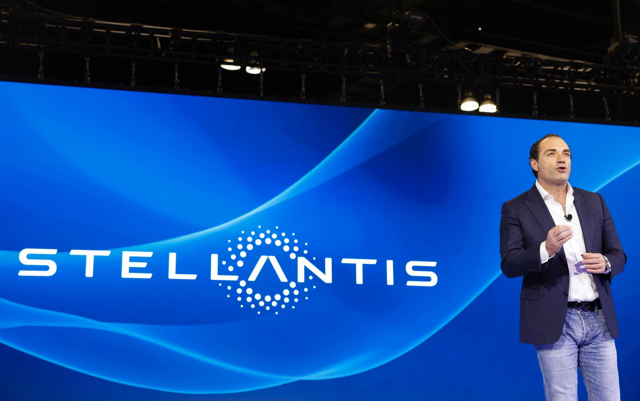 Chi è Antonio Filosa, il nuovo Ad di Stellantis | Sky TG24