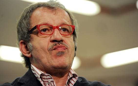 È morto Roberto Maroni, l'ex segretario della Lega aveva 67 anni | Sky TG24