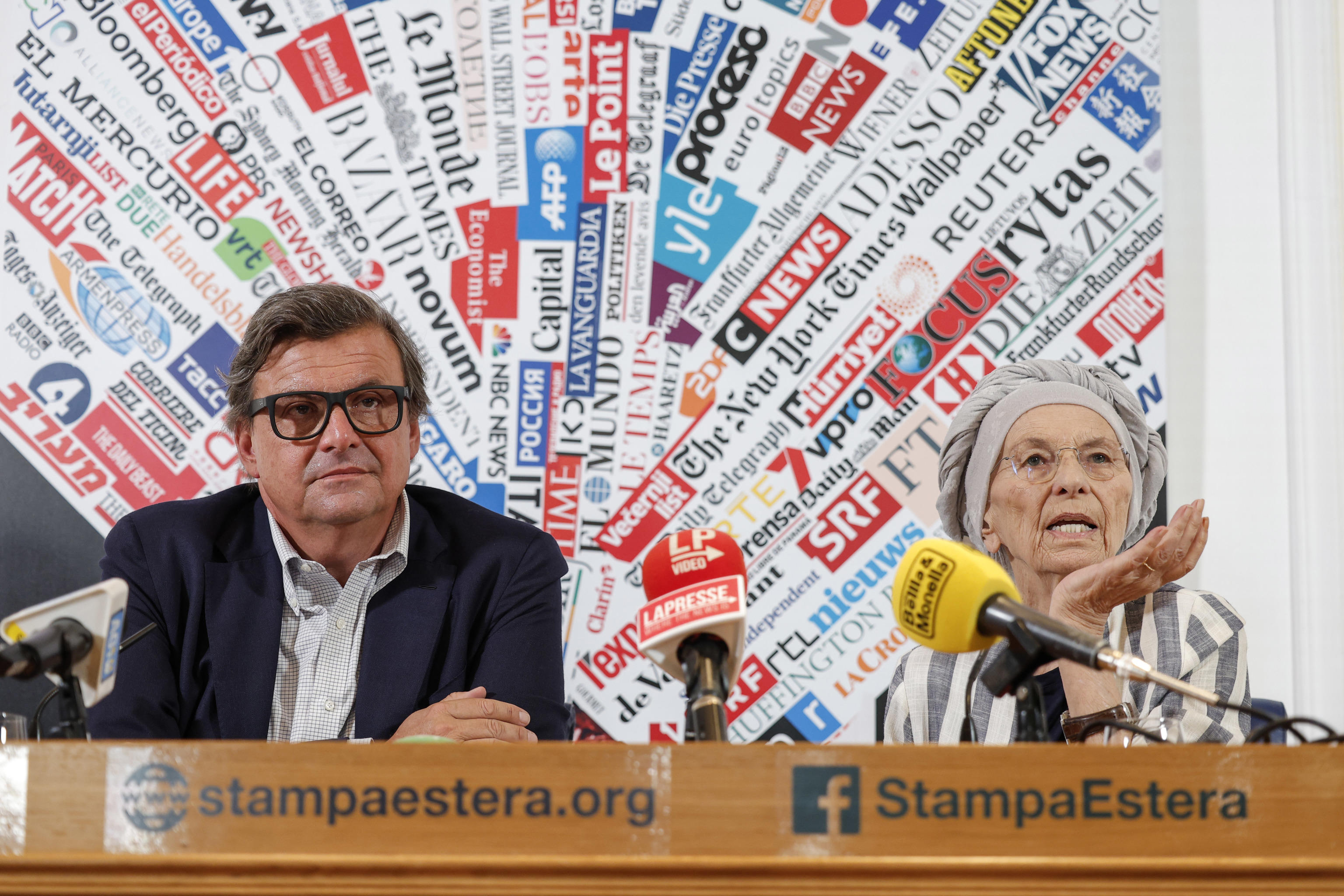 Carlo Calenda presenta il programma elettorale del partito Azione | Sky ...