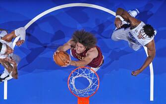 NBA, quali sono i giocatori più alti? La classifica per altezza | Sky Sport