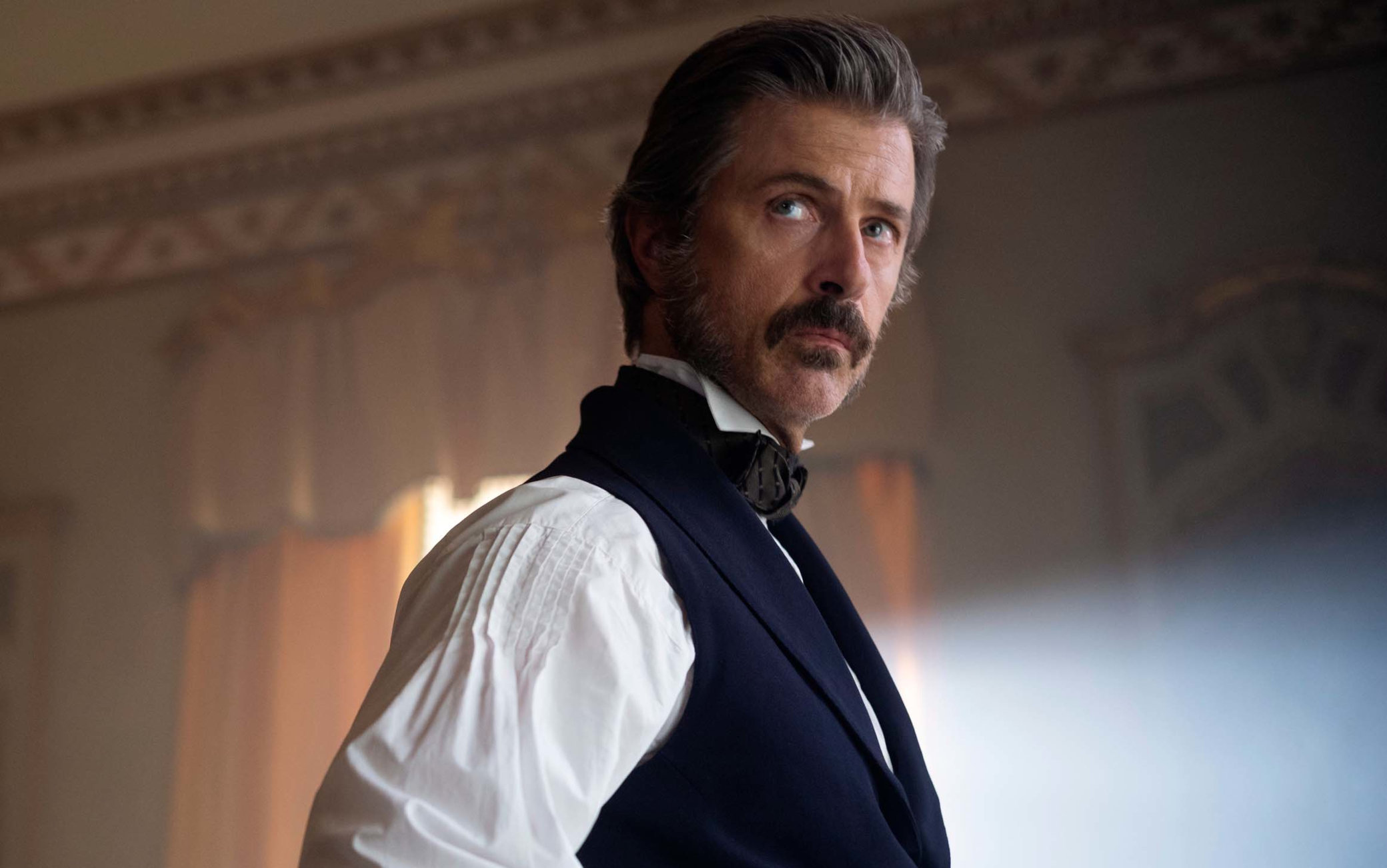 Il Gattopardo, poster e data di uscita della serie tv Netflix con Kim ...