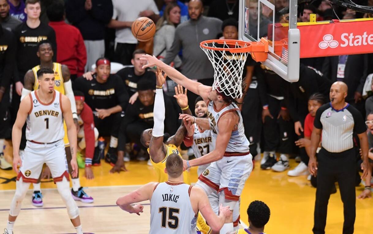 NBA, LeBron James tira per il pareggio: Gordon lo stoppa. VIDEO | Sky Sport