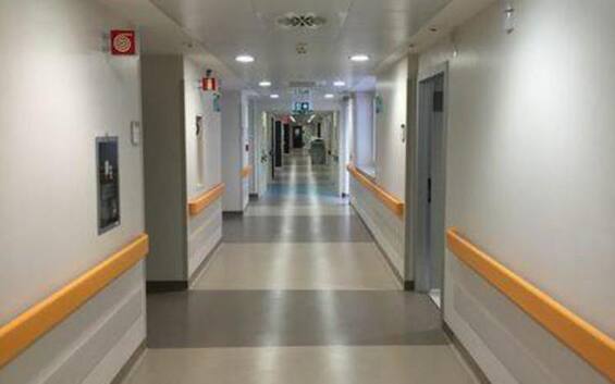 Grandine a Modena, infiltrazioni in Hub del Policlinico | Sky TG24