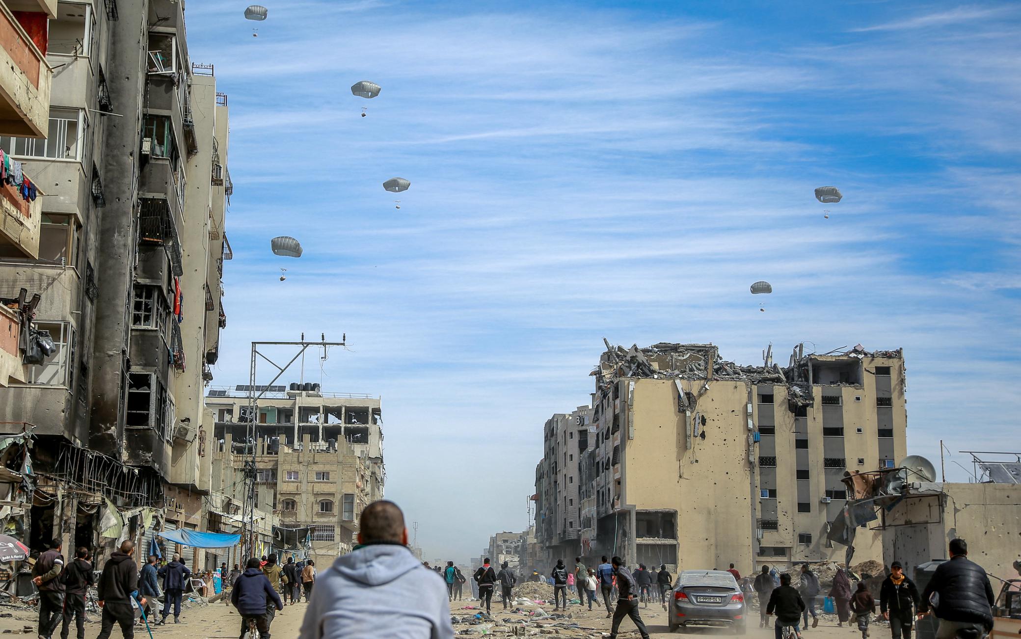 Guerra a Gaza, gli aiuti umanitari dal cielo non bastano. Onu ...