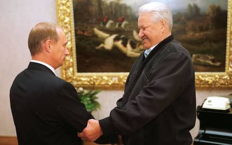 Compleanno Putin, il presidente russo compie 73 anni. FOTO e STORIA ...