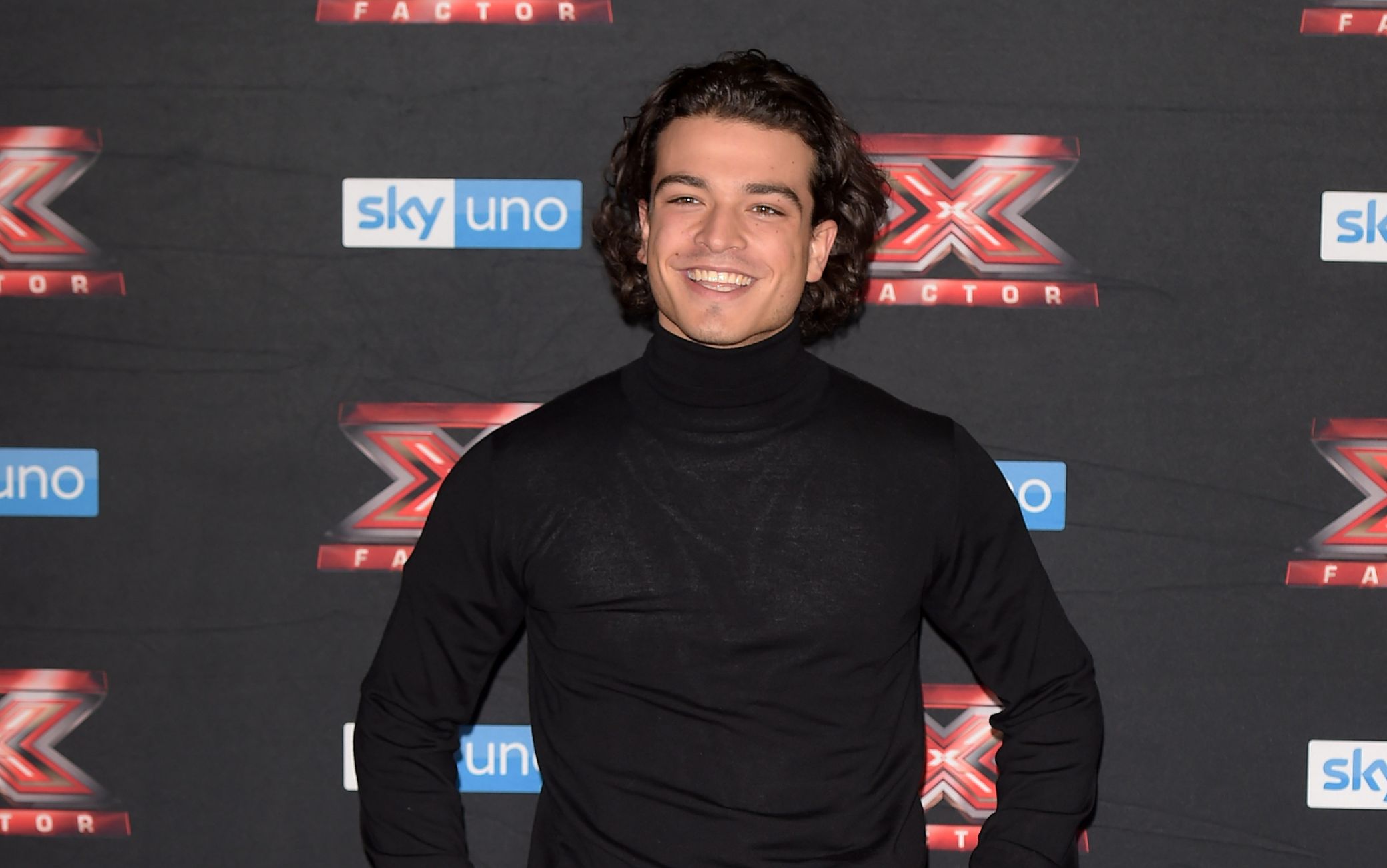 Chi è Leo, cantante e figlio dell'attore Alessandro Gassmann, ospite a ...