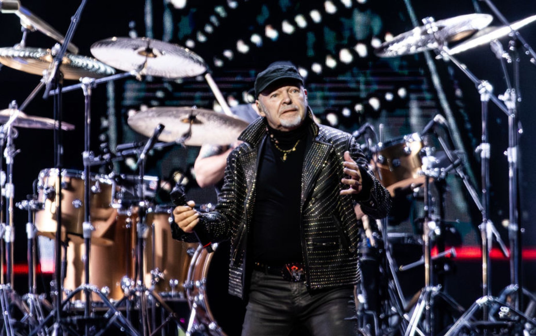 Vasco Rossi, conto alla rovescia per l'inizio del tour con il concerto ...