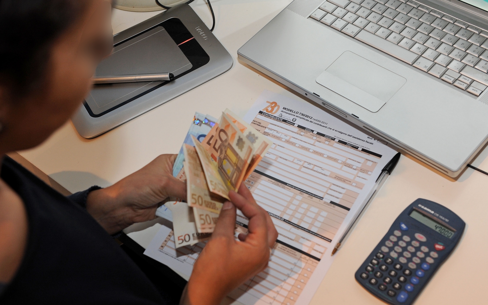 Manovra 2024, come cambiano gli stipendi con la riforma Irpef e il taglio del cuneo | Sky TG24