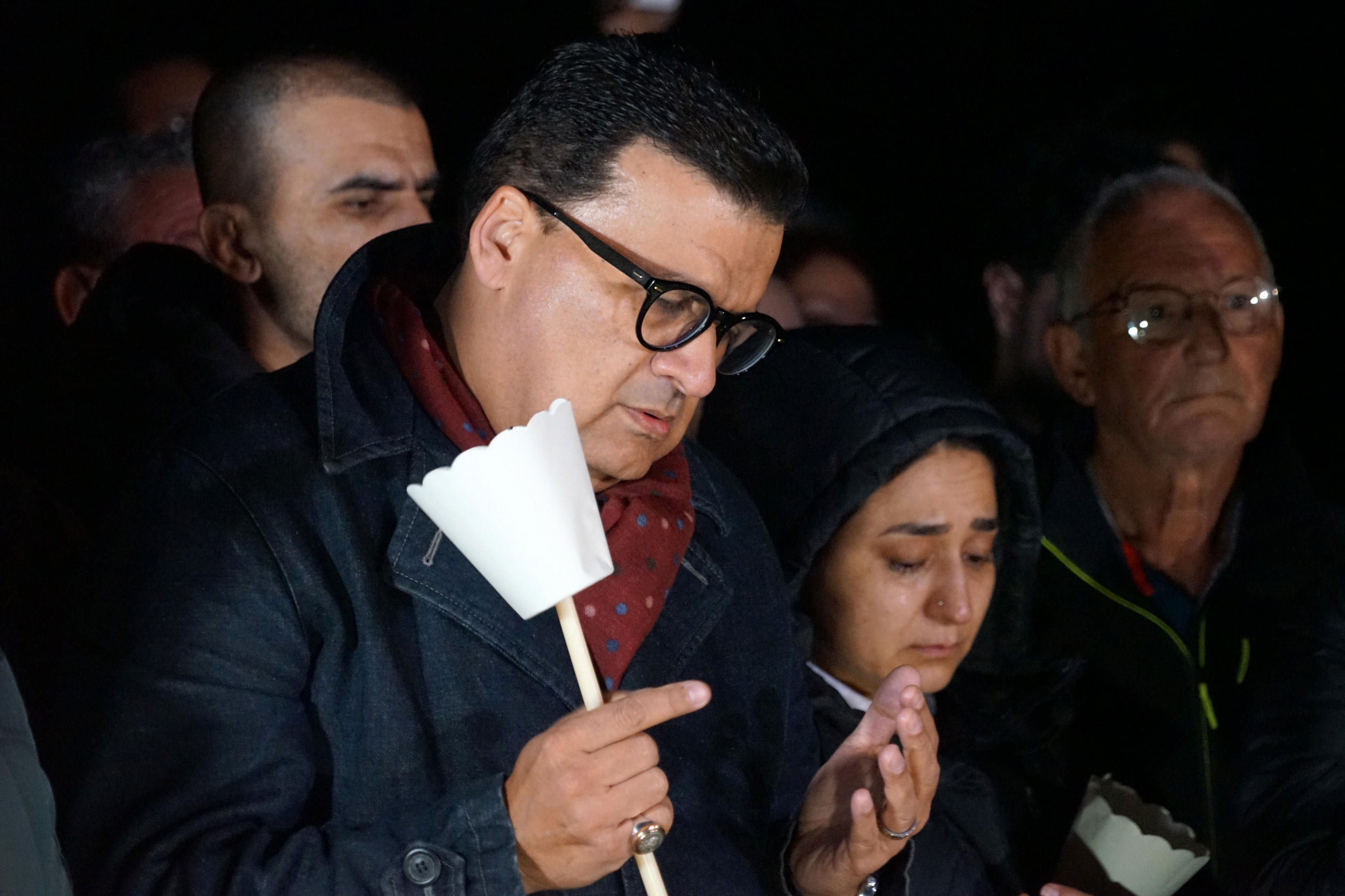 Strage di Cutro, una fiaccolata all'alba per ricordare le vittime del ...