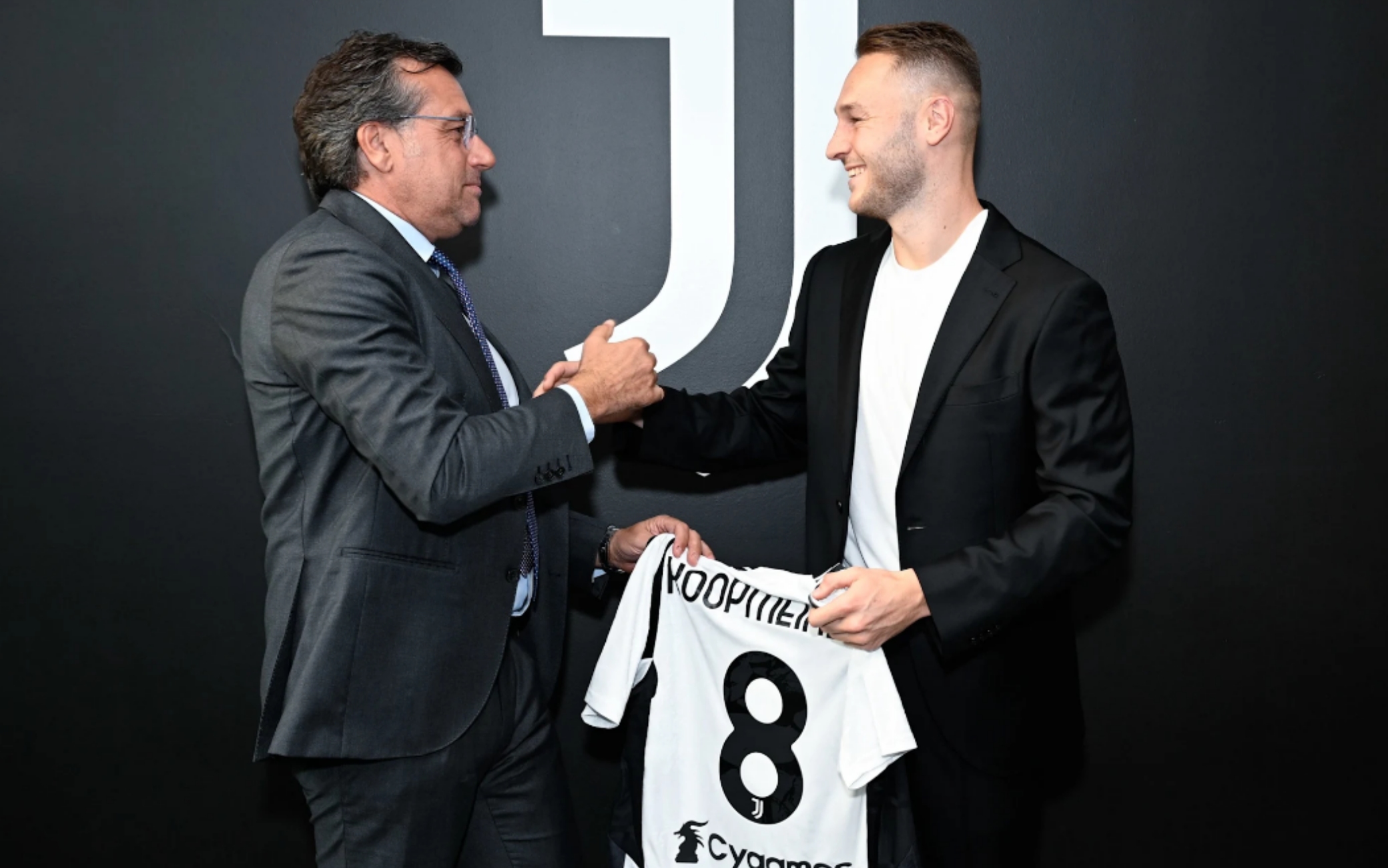 Koopmeiners alla Juventus, le foto del primo giorno in bianconero e le ...