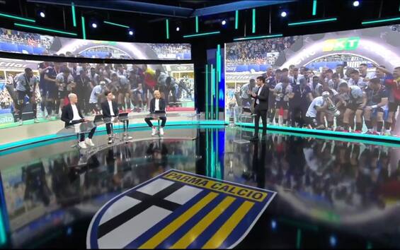 Parma festeggia la Serie A negli studi Sky: le parole di Estevez, Delprato e Di Chiara | Sky Sport