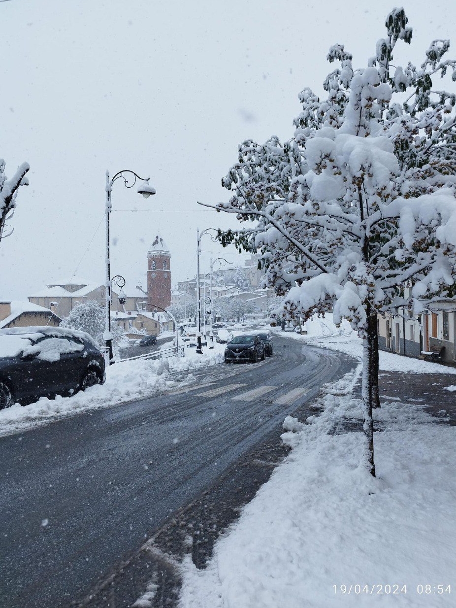 Abruzzo, a Roccaraso torna la neve. FOTO | Sky TG24
