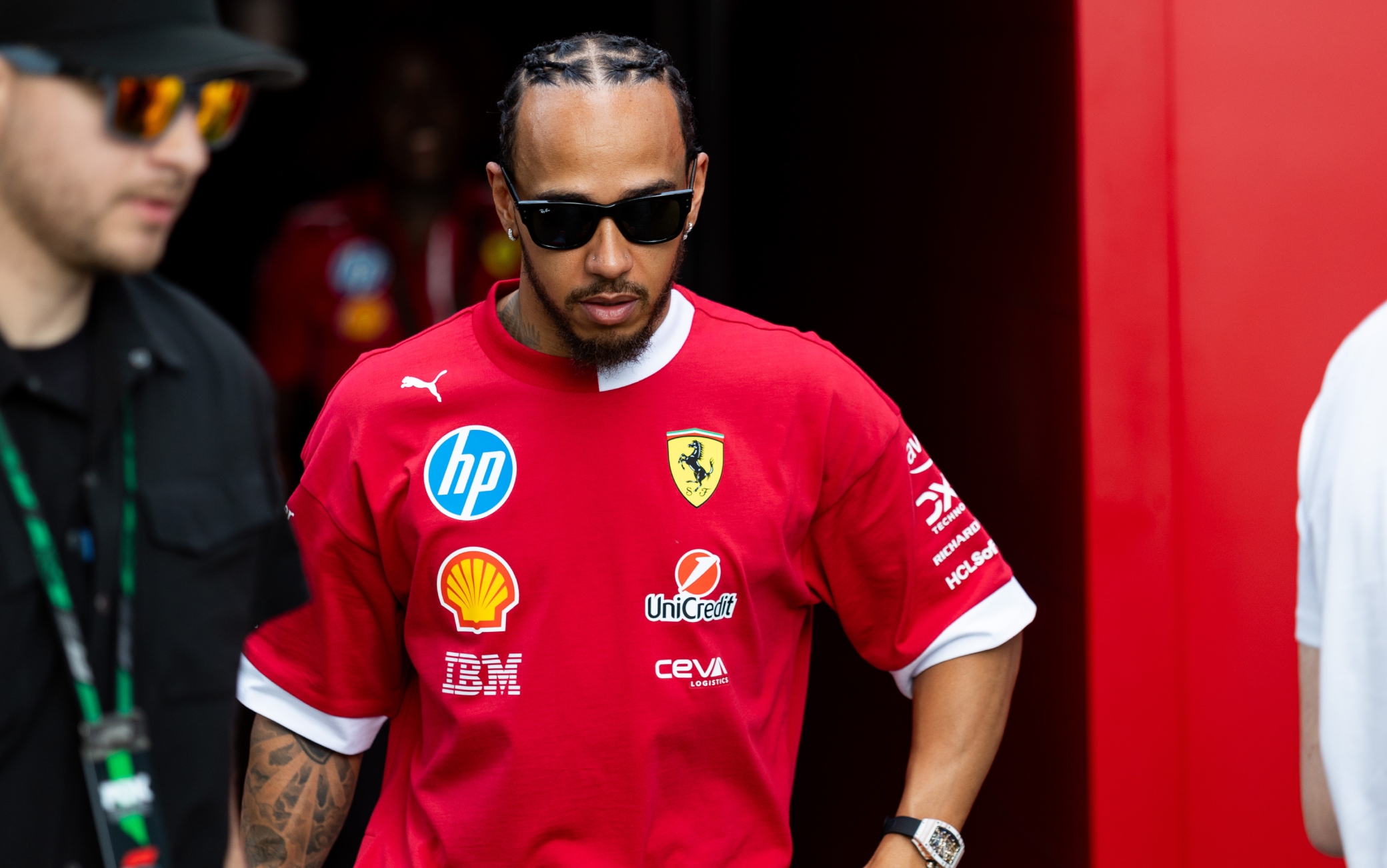 Hamilton, incidente in Ferrari nei test F1 a Barcellona: condizioni del ...