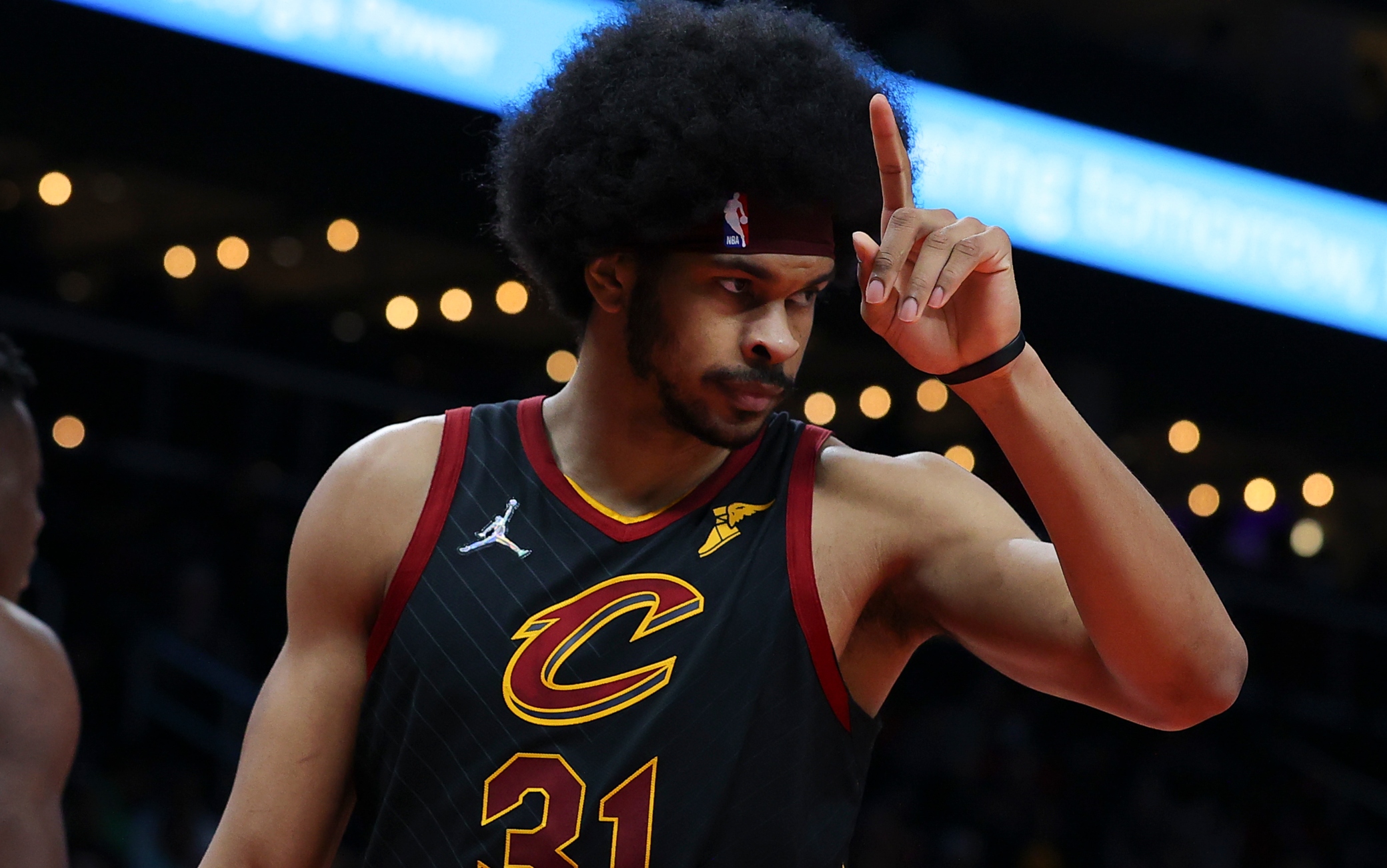 NBA, il centro dei Cleveland Cavs Jarrett Allen infortunato alla ...
