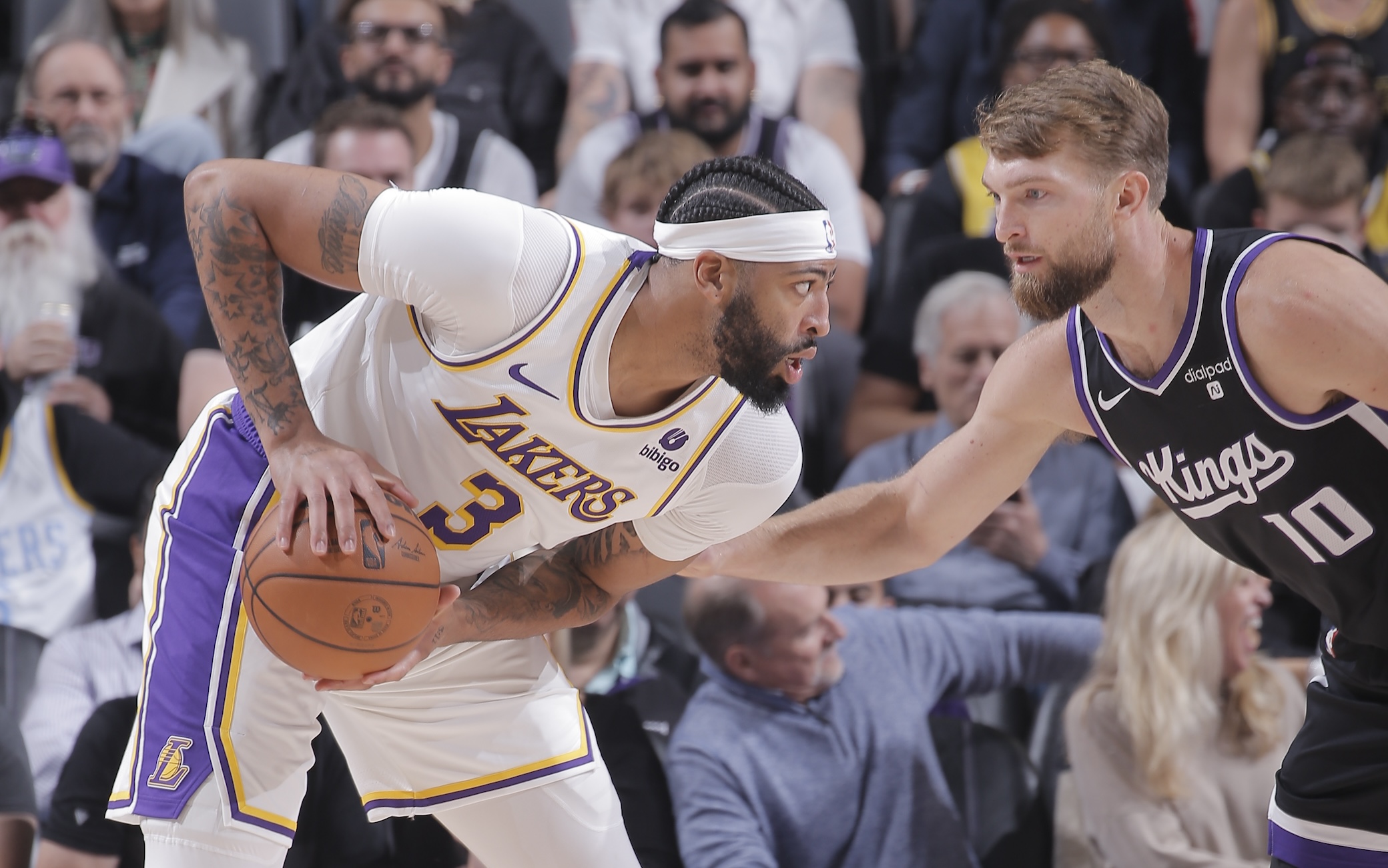 NBA, gli scontri diretti tra Anthony Davis e Domantas Sabonis | Sky Sport