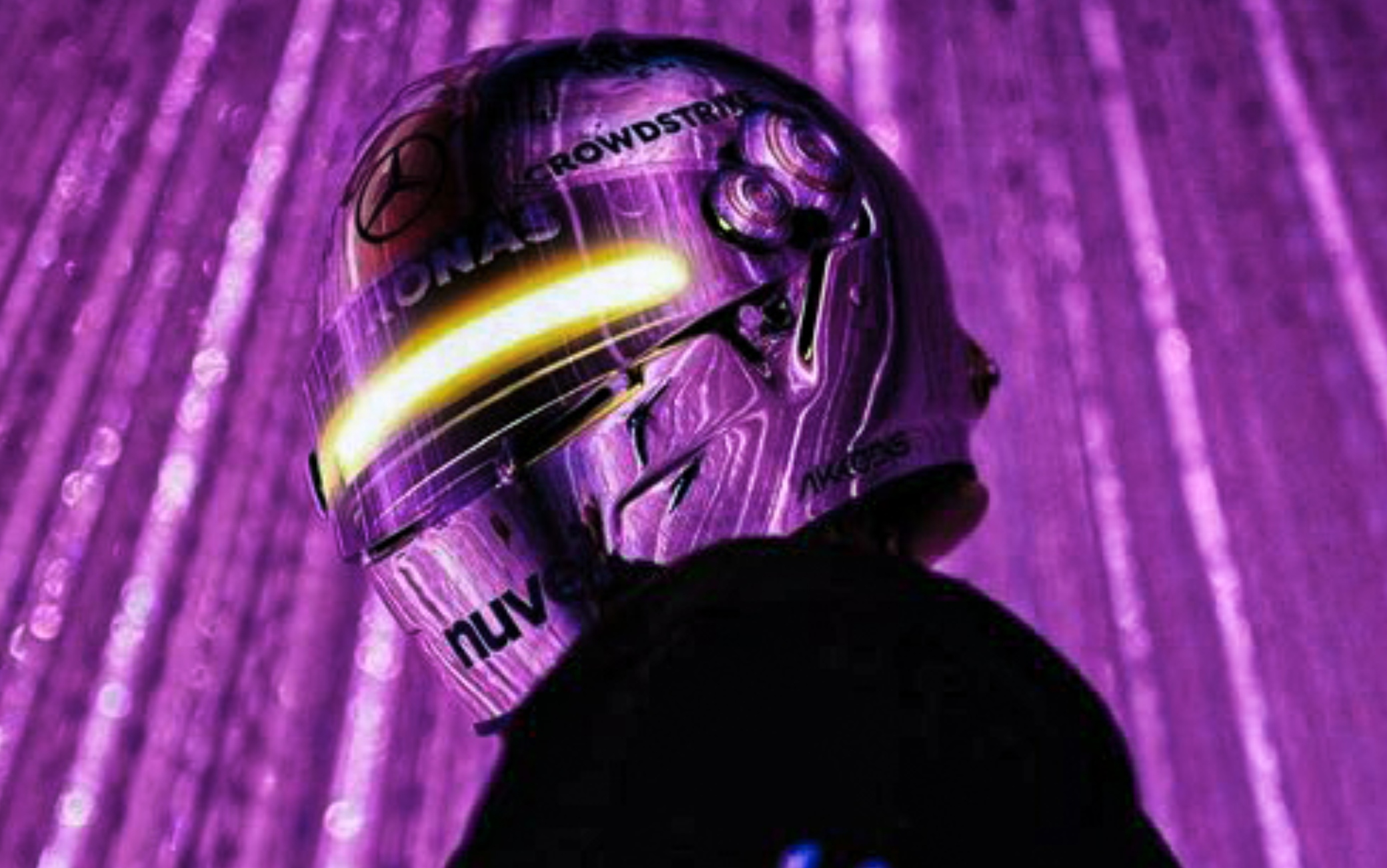 F1, GP Giappone: il casco di Hamilton a Suzuka è spaziale, s'illumina ...