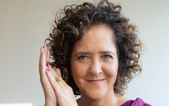 Libri, l'intervista a Carla Madeira su 'Preludio', durante 'Incipit ...