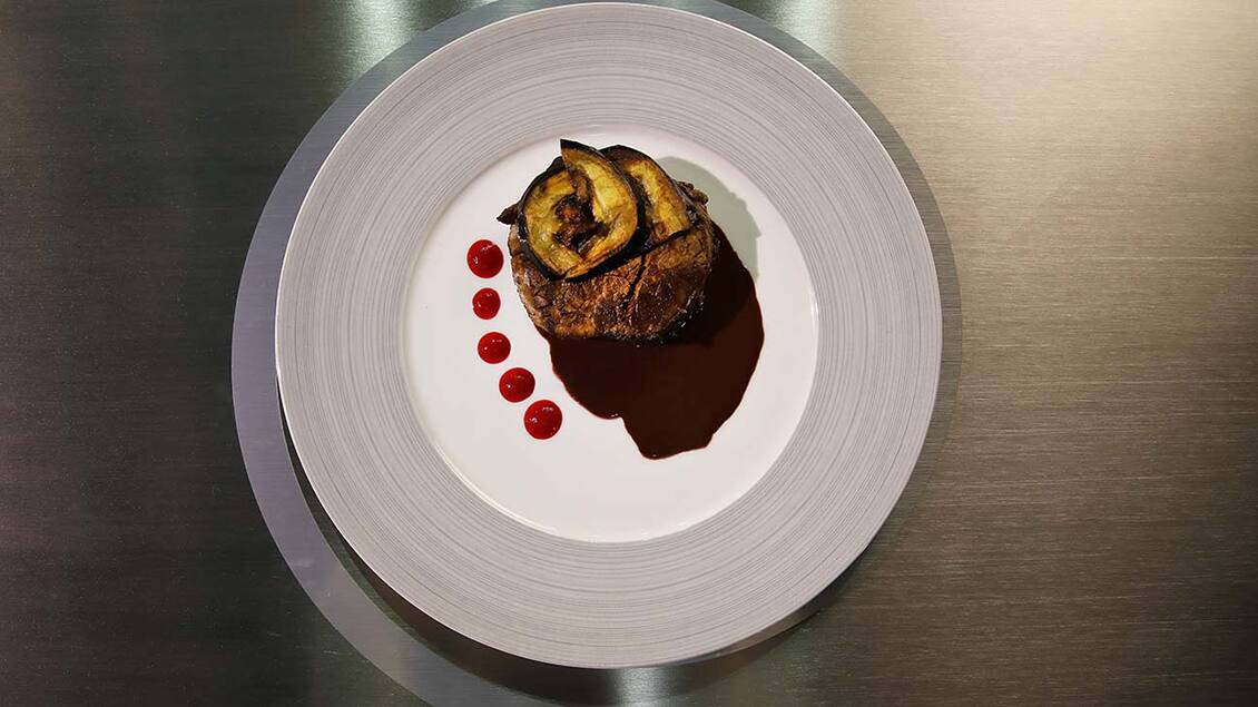 Masterchef: "Filetto di manzo al cioccolato fondente" di Bubu | Sky