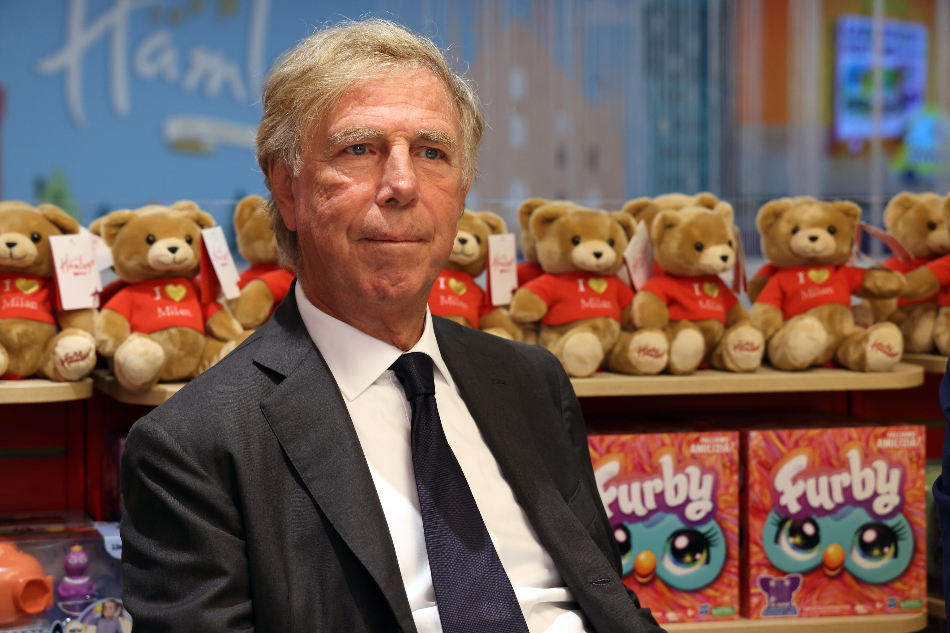 Hamleys a Milano, ha aperto il negozio di giocattoli più bello del ...