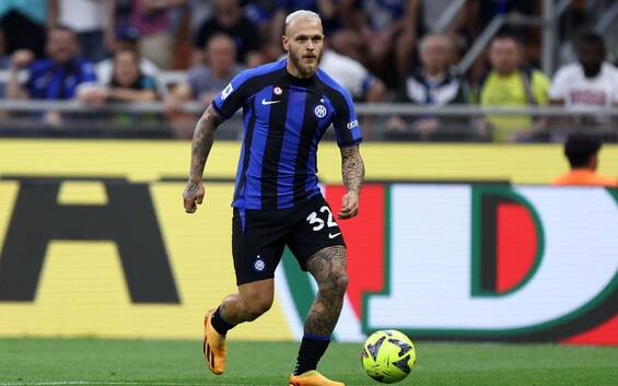 Striscione contro Dimarco dopo Inter-Milan, indagati 4 ultrà | Sky TG24