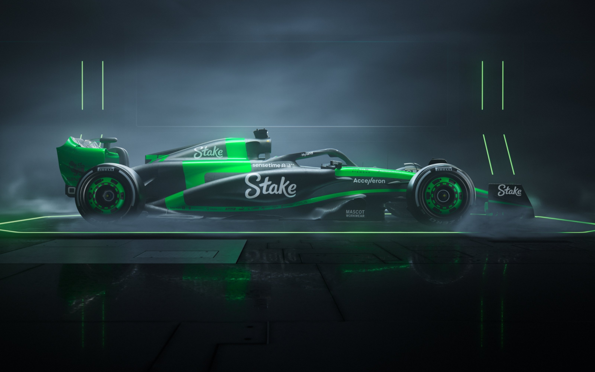 F1, la presentazione della Sauber Stake F1 Team Kick di Bottas e Zhou. Foto e Video | Sky Sport
