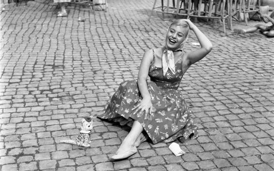 Alessandra Panaro, le foto dell'attrice diventata celebre per 'Poveri ...
