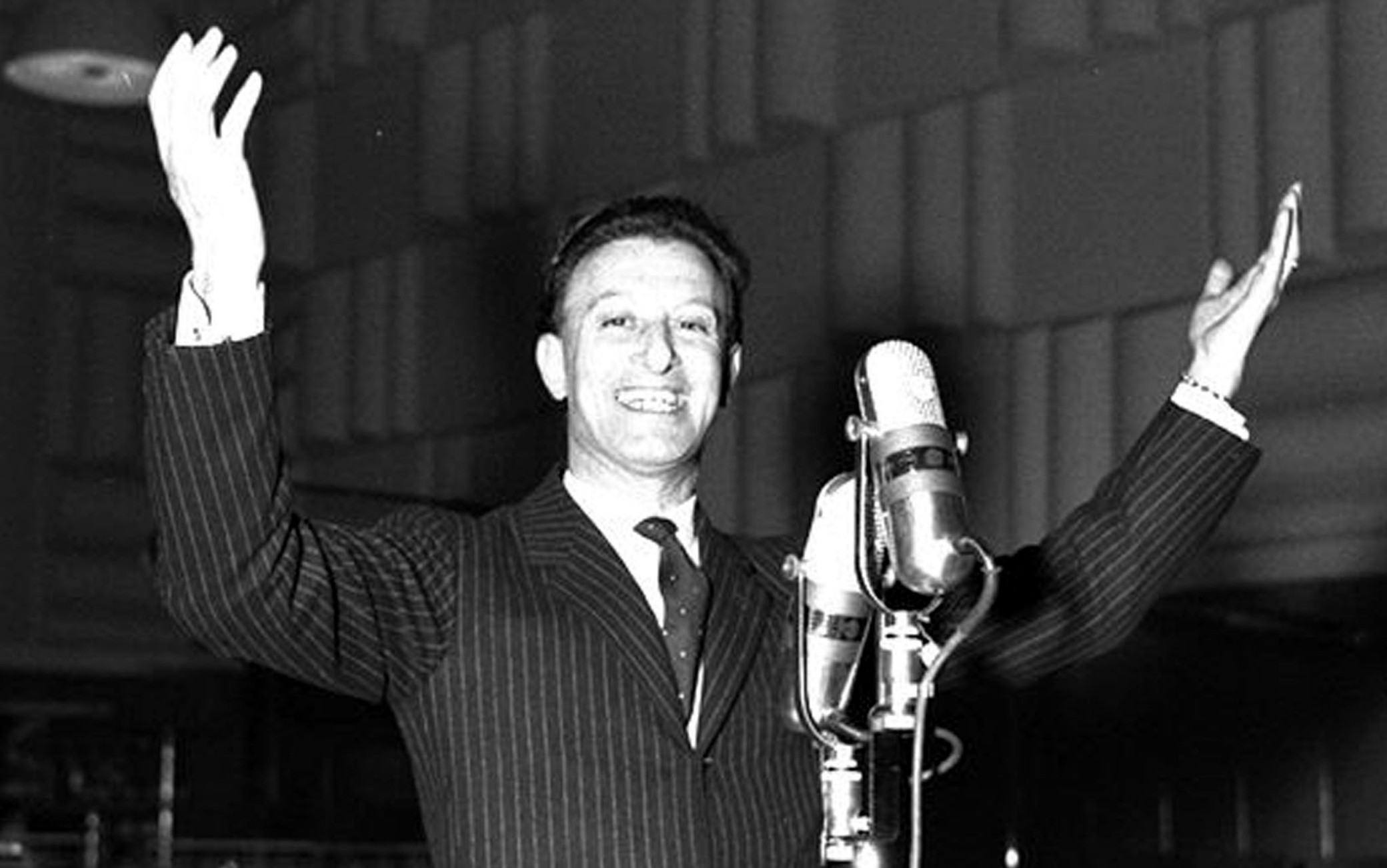 Sanremo, chi ha presentato più edizioni nella storia del Festival: la ...