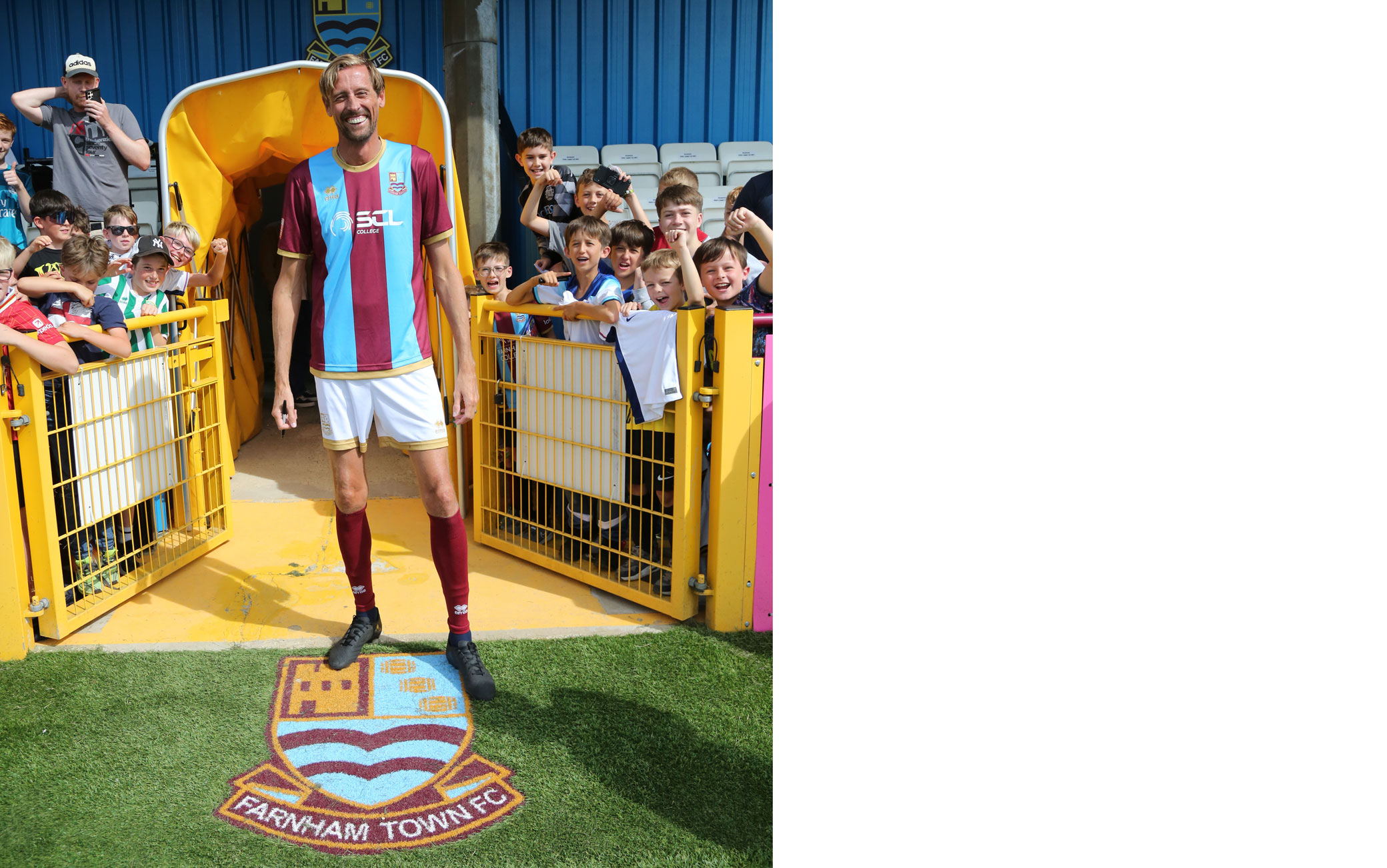 Peter Crouch mascotte del Farnham Town: era arrivato ultimo al ...