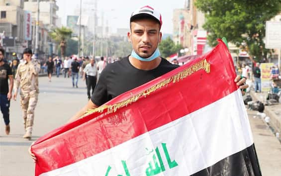 Ali Adnan, in piazza a Baghdad per il popolo iracheno | Sky Sport