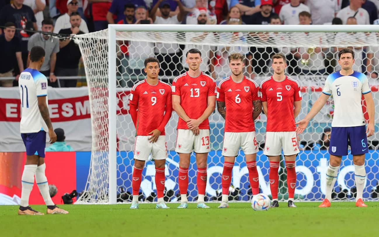 Coccodrillo in barriera: i calciatori più famosi ad averlo fatto | Sky ...