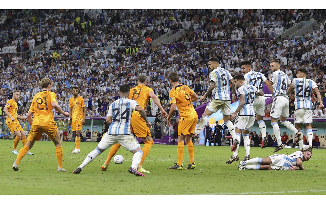 Coccodrillo in barriera: i calciatori più famosi ad averlo fatto | Sky ...