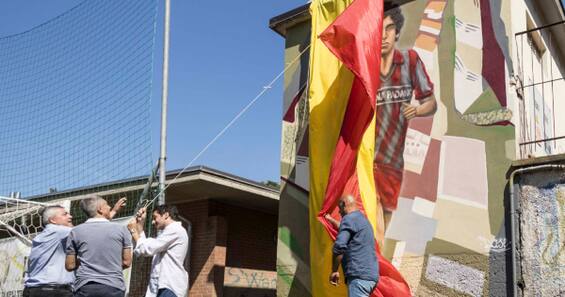 Gianluca Vialli, a Cremona dedicato un murale al grande attaccante ...