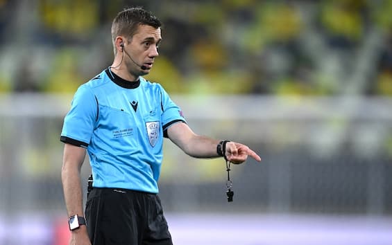 Inter Milan, l'arbitro del derby di Champions sarà Clement Turpin | Sky ...