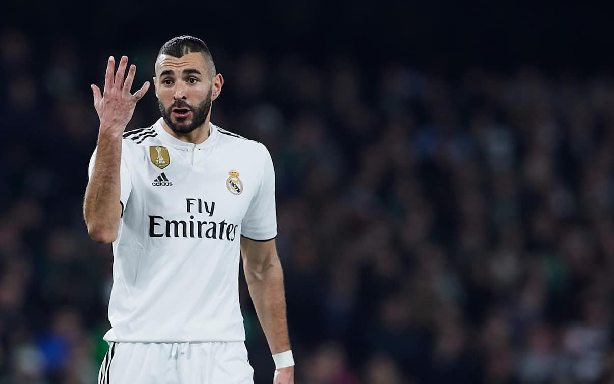 Karim Benzema gioca con la mano fasciata: perché? | Sky Sport