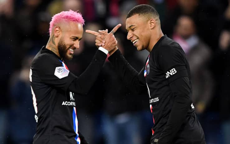 Neymar, nuovo look che porta bene al PSG: ha i capelli rosa. FOTO | Sky ...