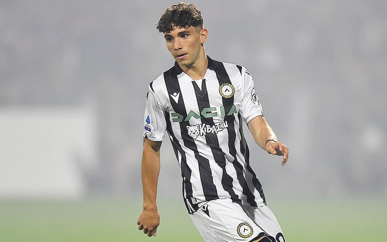 Italia, chi è Simone Pafundi: il classe 2006 convocato da Mancini | Sky ...