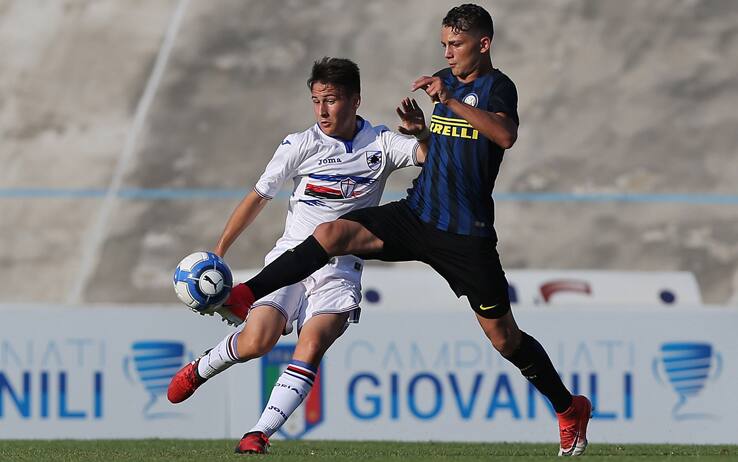 Sebastiano Esposito, chi è l'attaccante dell'Inter che Conte lancerà al ...