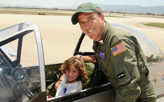 Chi è Dan Friedkin, il magnate Usa che ha preso la Roma | Sky Sport