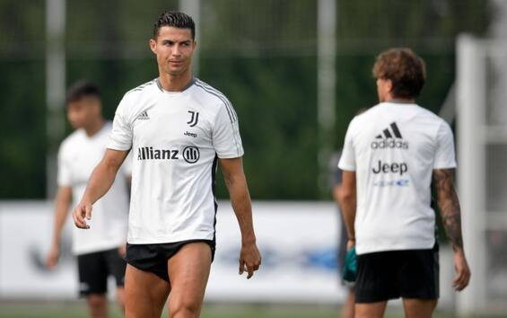 Cristiano Ronaldo, infortunio al braccio: le news dalla Juve | Sky Sport