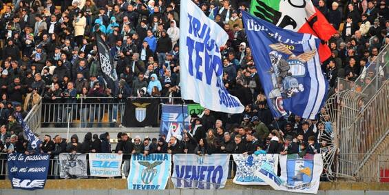 Cori razzisti in Lecce-Lazio, il club biancoceleste: 'Condanniamo gli ...