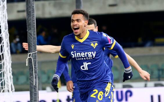 Cyril Ngonge, chi è l'attaccante del Verona che 'ama Lazovic come la ...