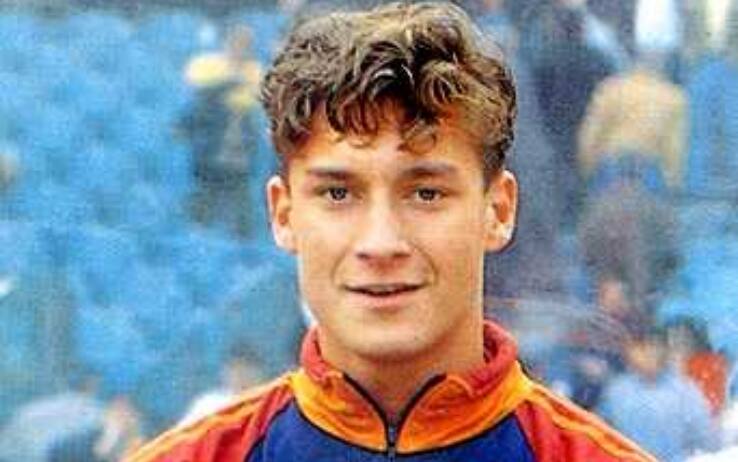 Totti, l'esordio in Serie A 30 anni fa: il racconto di quei momenti ...