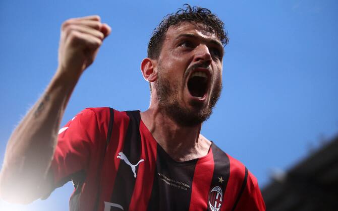 Scudetto Milan La Maglia Celebrativa Dei Campioni Ditalia Sky Sport