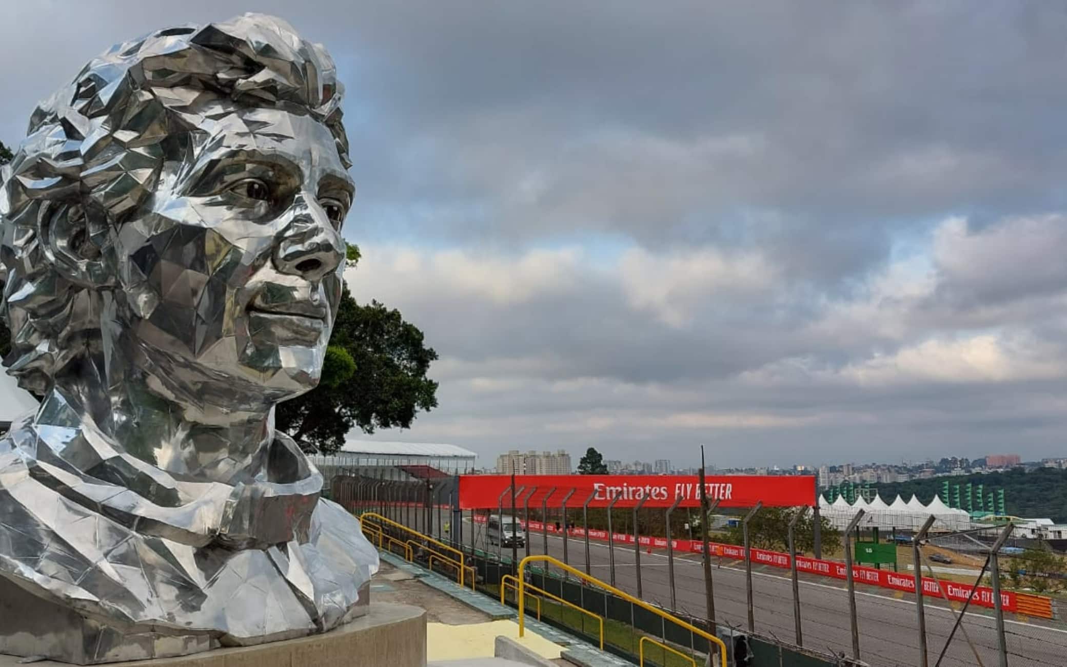 F1, busto di Senna inaugurato a Interlagos: così veglierà sul GP del ...