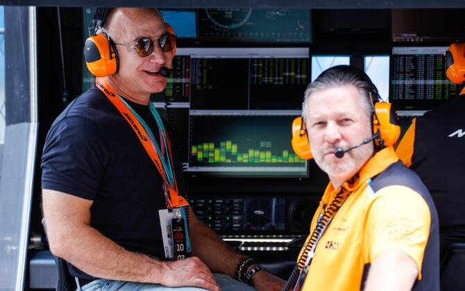 F1, da Vin Diesel a Elon Musk e Roger Federer: il GP di Miami è una ...