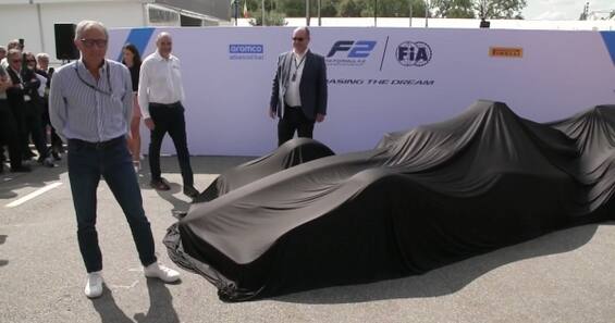 Formula 2, svelata a Monza la vettura per il 2024. Video | Sky Sport